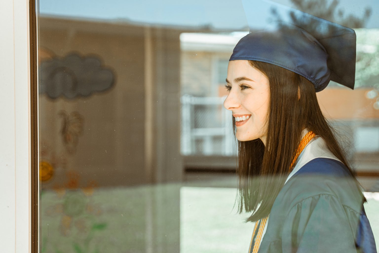 3 Tips for Taking Perfect Grad Photos (Even During a Pandemic) » Edge ...